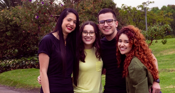 Trabajar en Foundever™ Colombia Colombia - Información Laboral Abril 2025